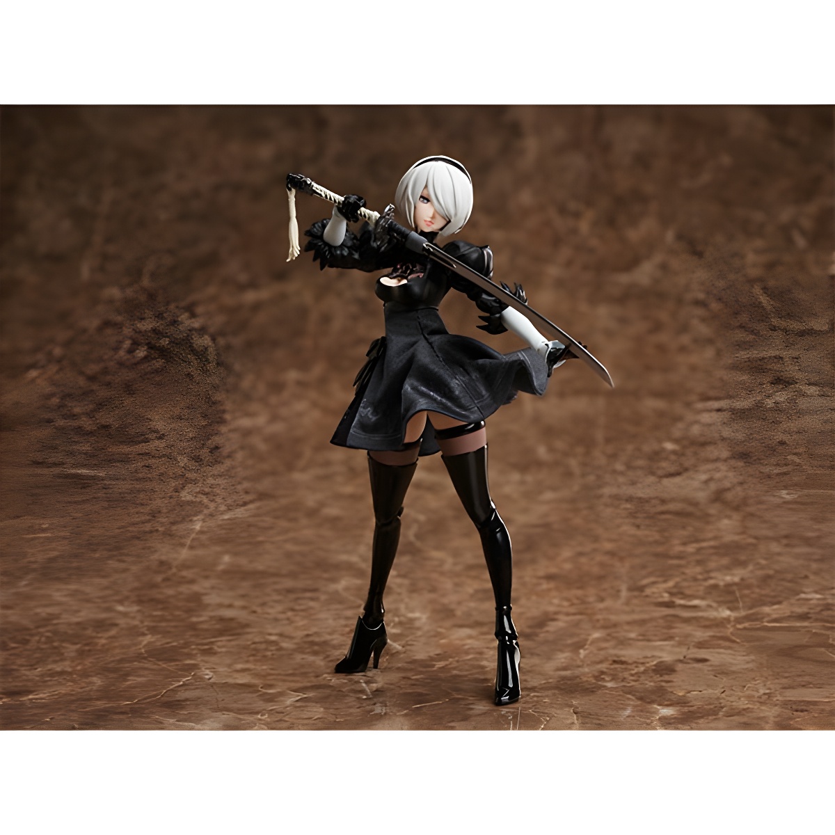 Figure Baru 2B Tersedia untuk Pre-order dengan Penutup Mata yang Bisa ...